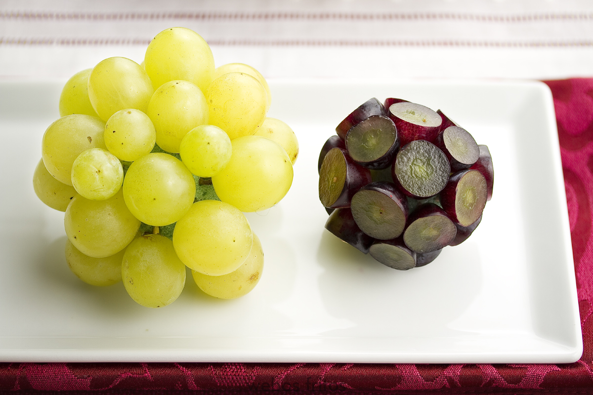 Centro de mesa con uvas para decorar tu cena de Nochevieja